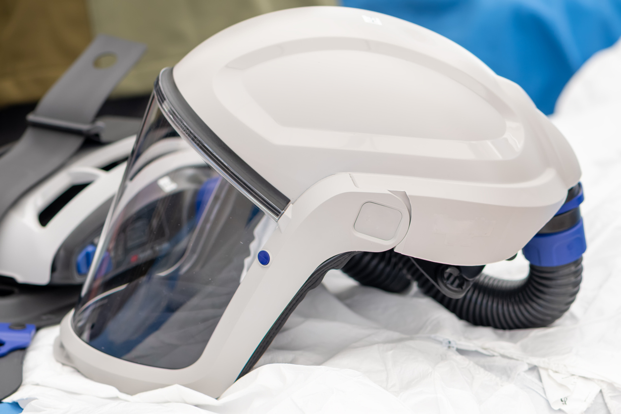 Which Dust Mask Is Best for Beards and Facial Hair?